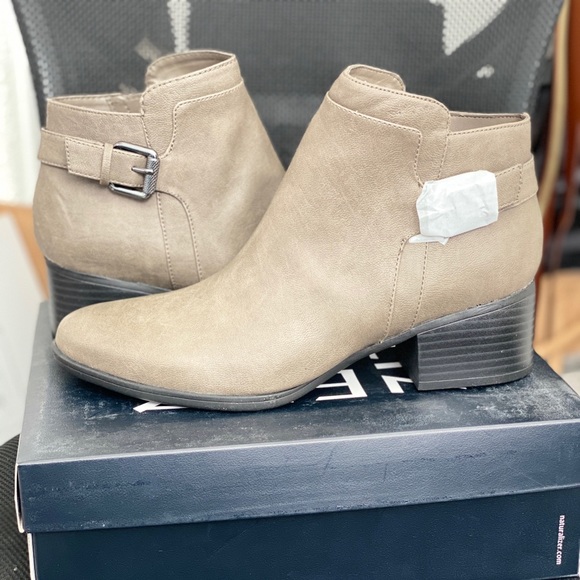 Naturalizer | Shoes | Grey Ankle Boots | Poshmark